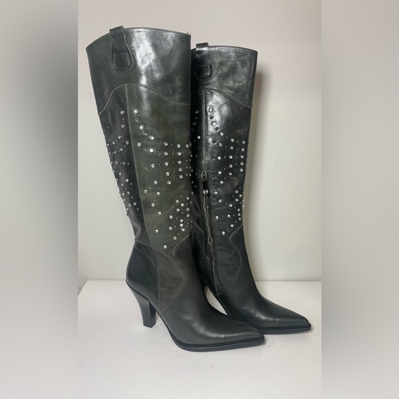 house of dereon | Shoes | House Of Dereon Dark Green Boots With Cle ...